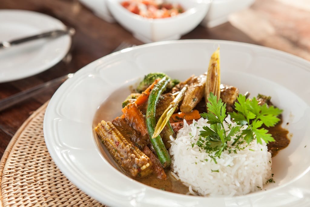 DREAMY-DINING ON SAFARI IN ZAMBIA