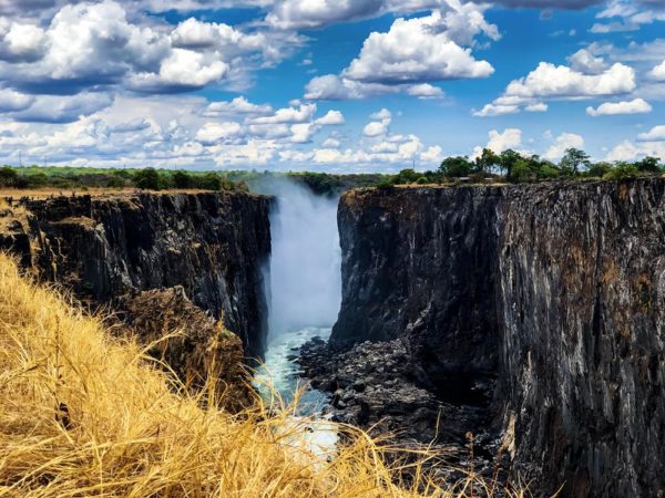 A Quick Guide on How to Get to Livingstone from Lusaka - Zambia Tourism